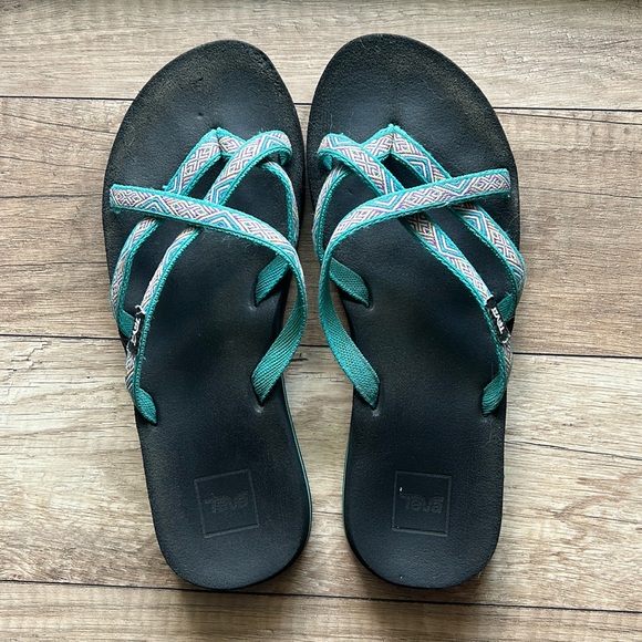 Teva | Shoes | Teva Flip Flop Sandals Teal And Purple Geometric Design ...